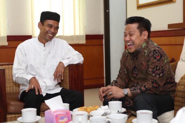 Tawa Pecah Saat Cak Imin Ketemu Ustaz Abdul Somad Di Palangkaraya