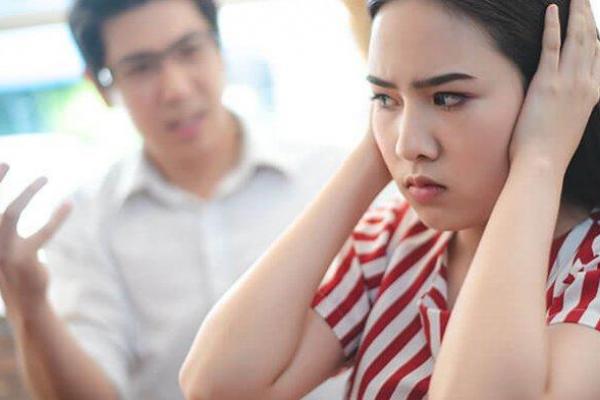 Ini Dia 3 Zodiak yang Super Posesif Ini Dia 3 Zodiak yang Super Posesif